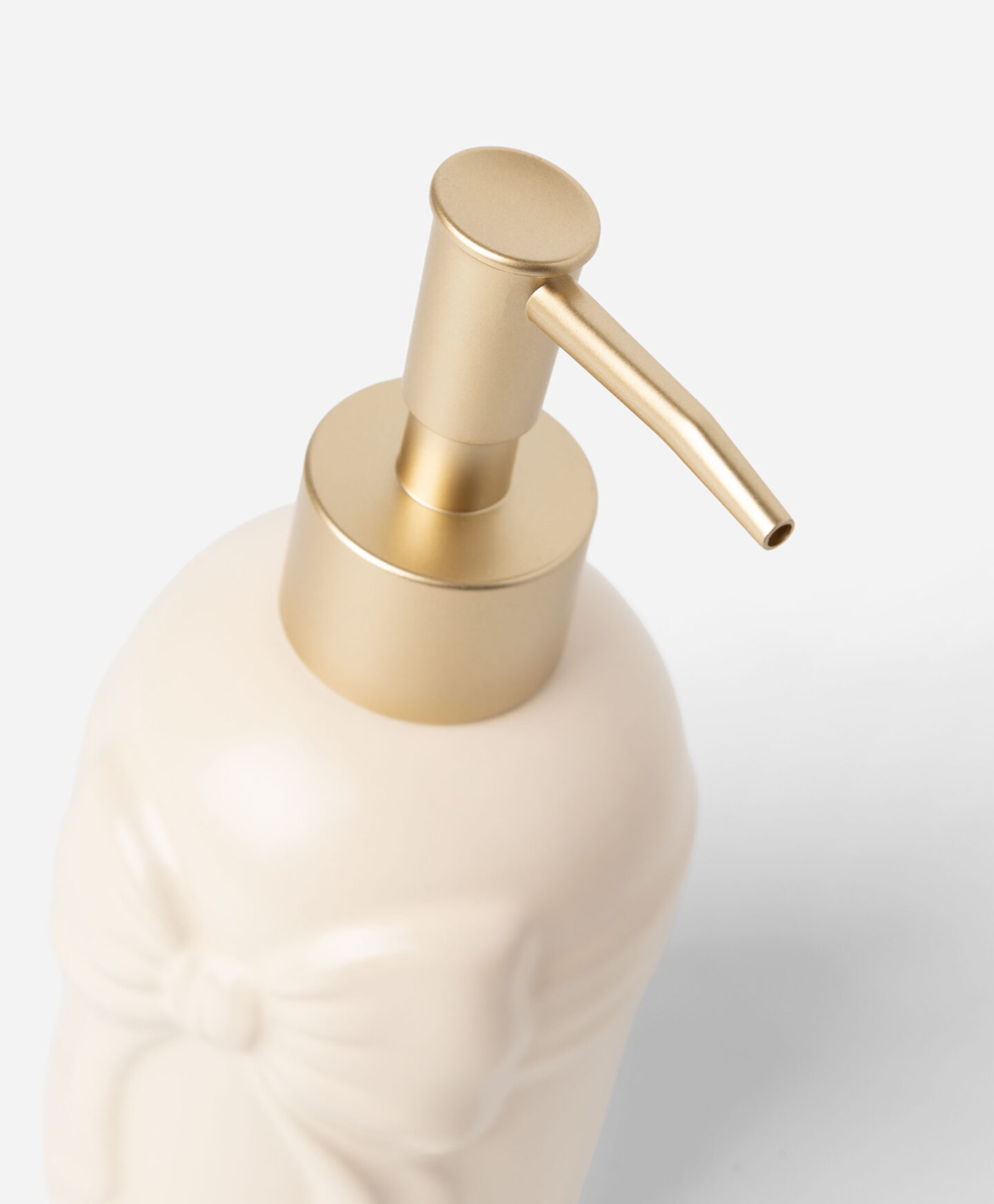 Dozirnik za milo s pentljo, 4 EUR. Preverite sami v trgovinah Pepco